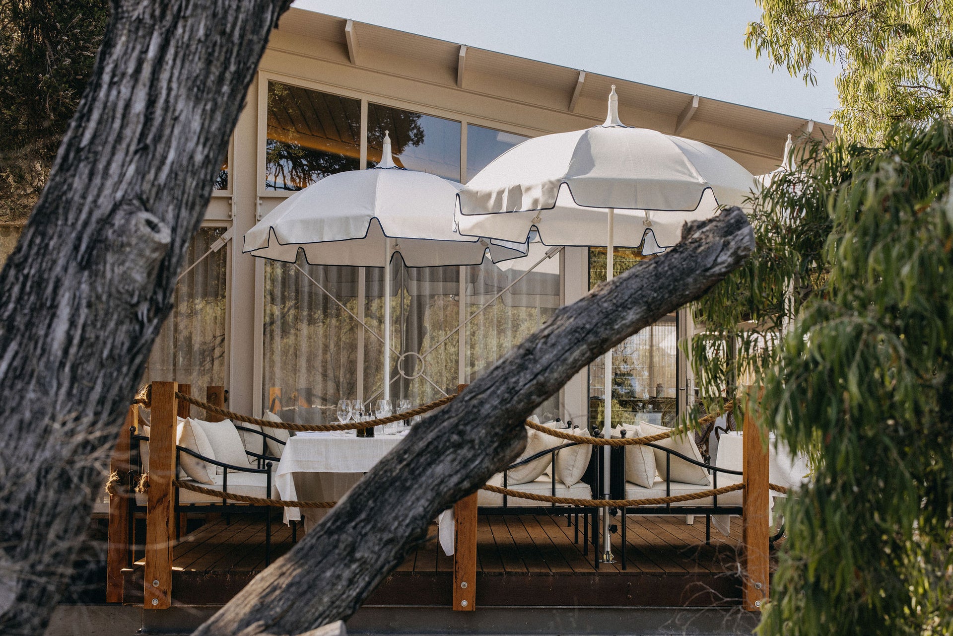 Ilma Beach House – Basil Bangs